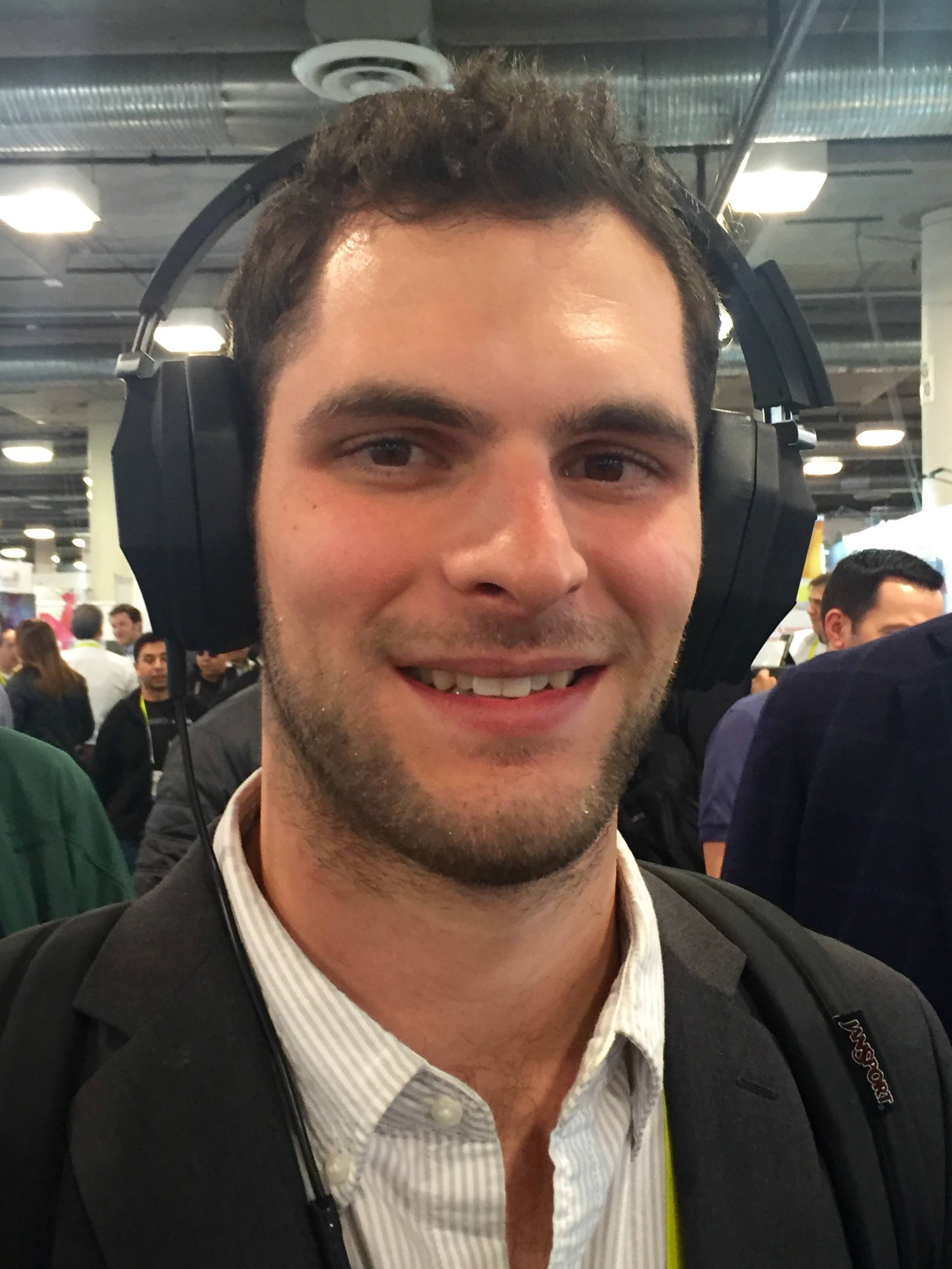CES-2016-Jake-Tulsky-headphones - The NewsHackers